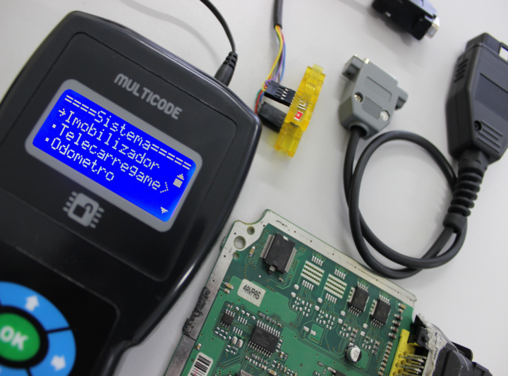 Multicode – Programador de módulos automotivos